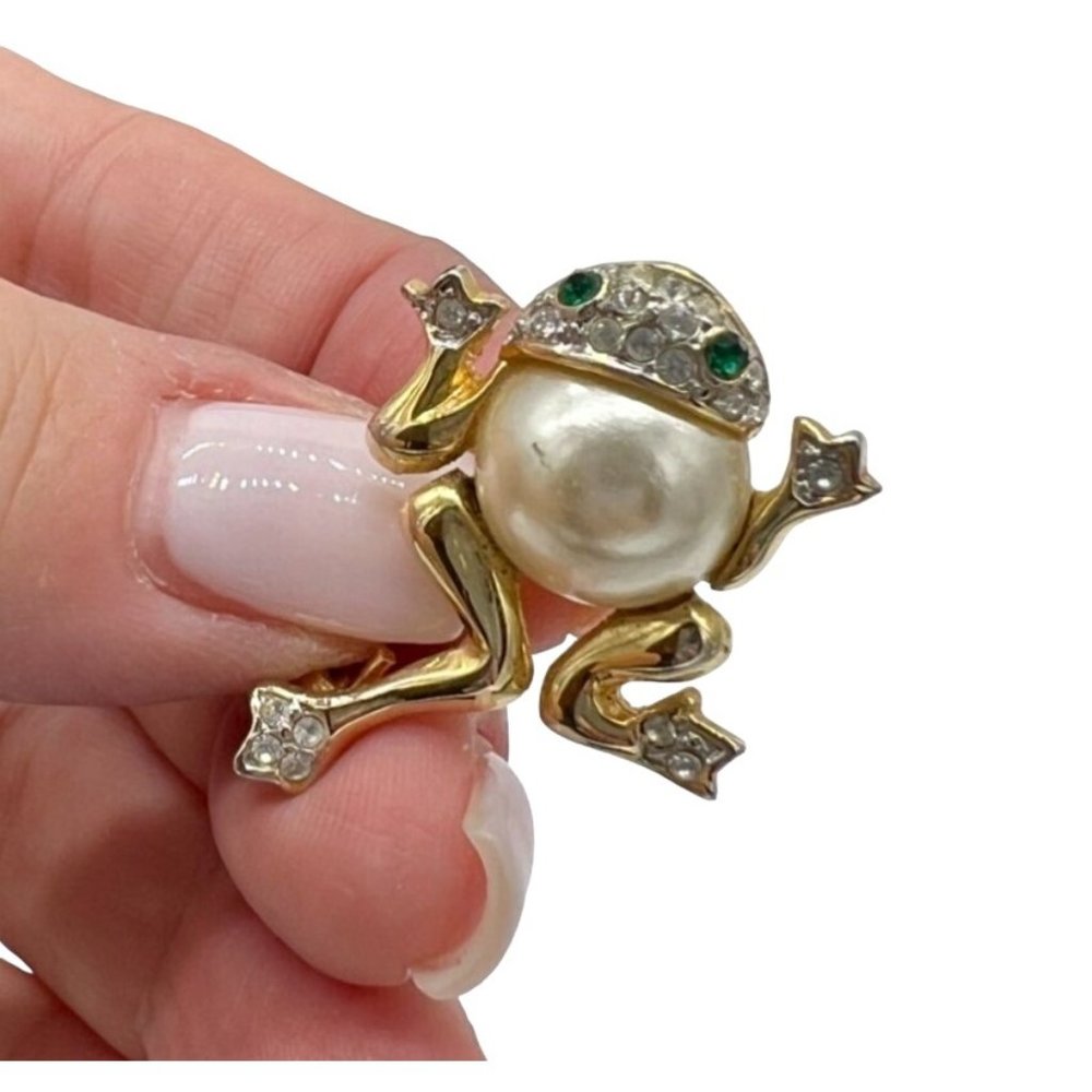 Vintage Swarovski Crystal Frog Pin - Gem